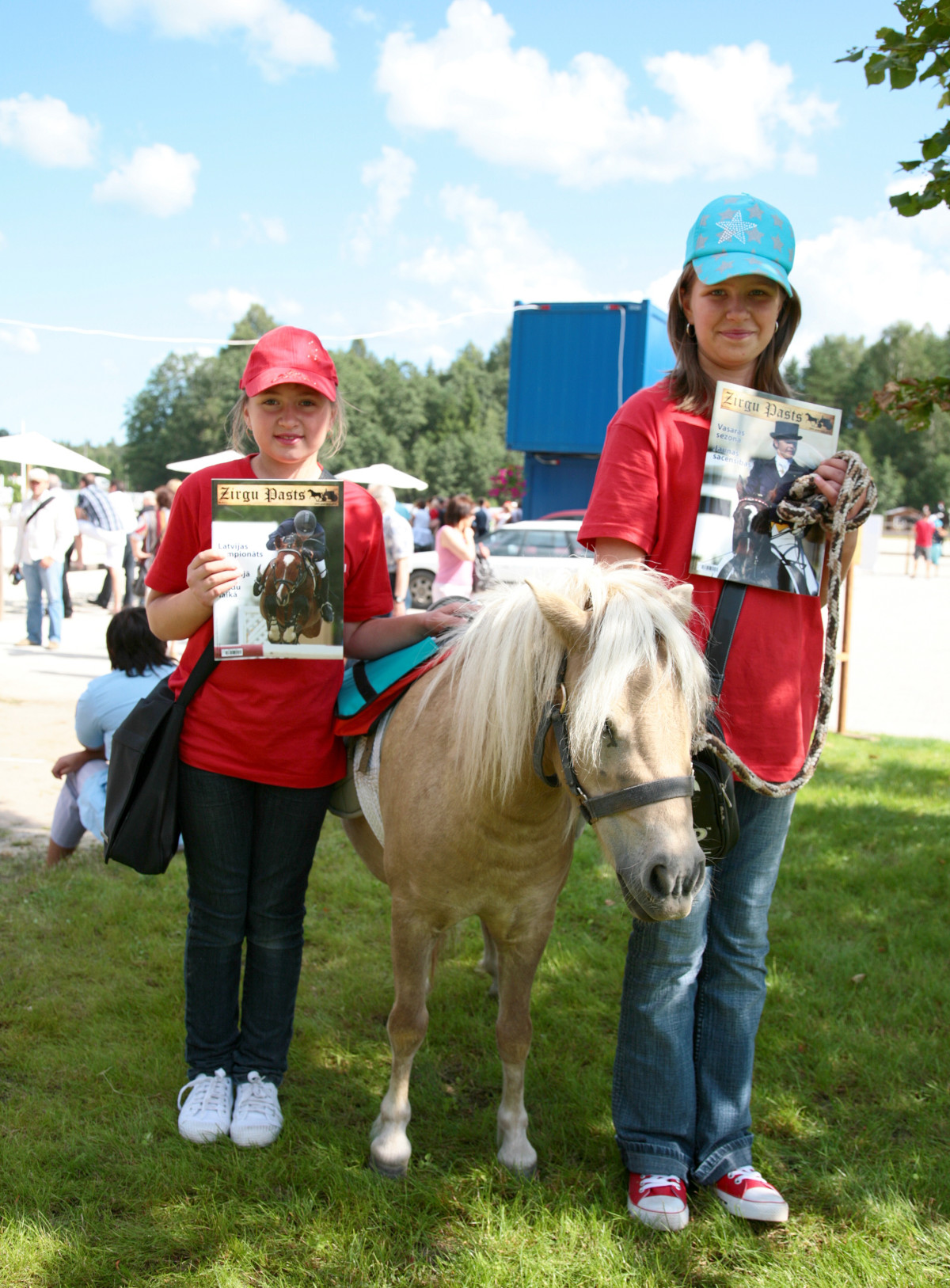 Foto: Skaistas meitenes un zirgi – Citi sporta veidi – Sportacentrs.com