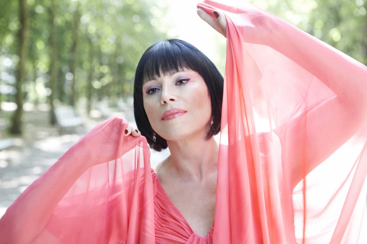 14. decembrī solokoncertu Latvijas Nacionālajā operā sniegs Inese ...