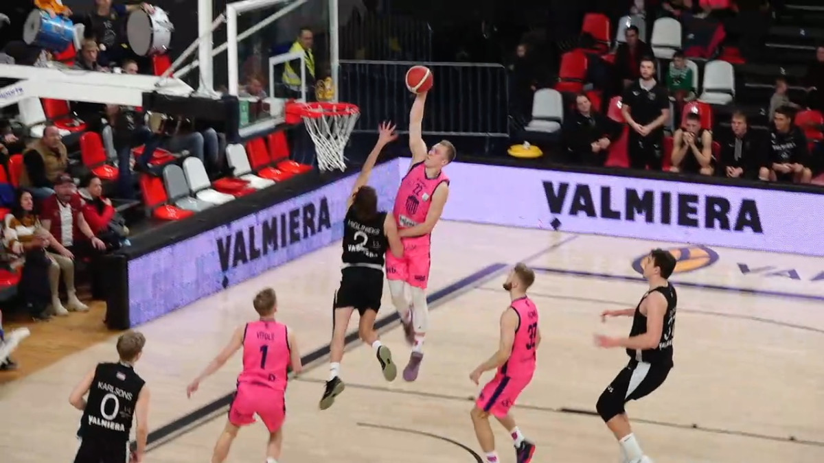 Video: „Zeļļi“ atspēlējas un iekļūst kausa pusfinālā – Basketbols ...