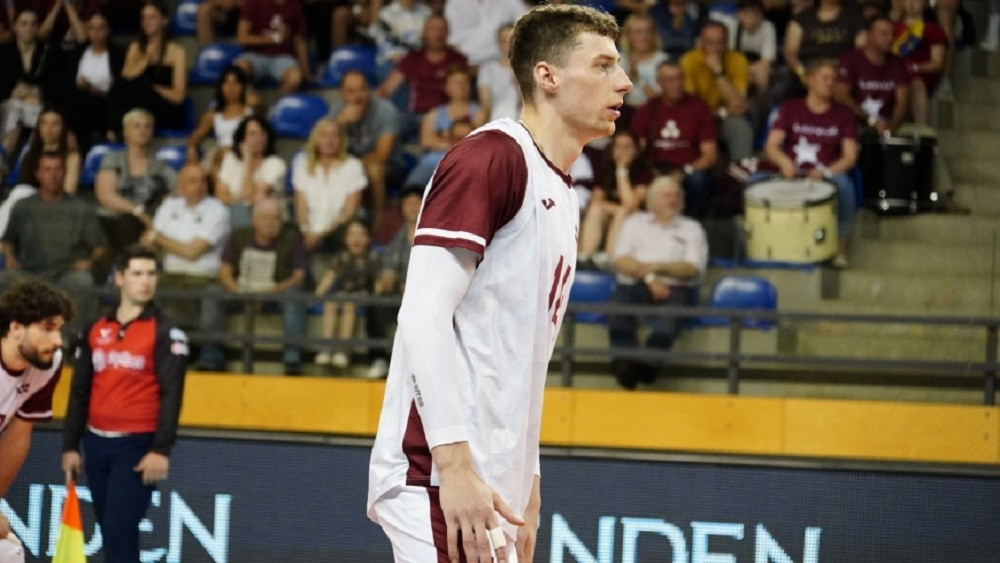 Latvijas volejbolists Freimanis nākamsezon spēlēs Beļģijas klubā ...