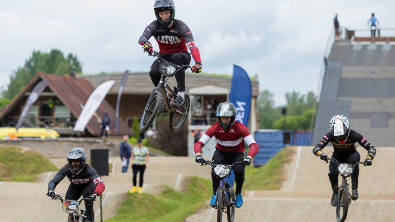Valmierā norisināsies "Crystal Dent" BMX Latvijas kausa posms un ...